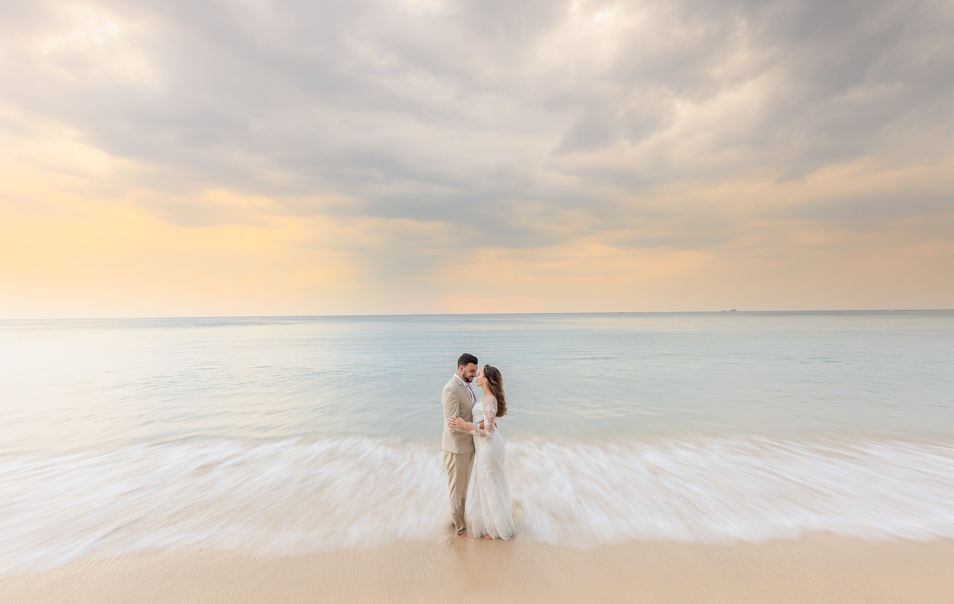 Phuket Photographer : Phuket Wedding Photographer